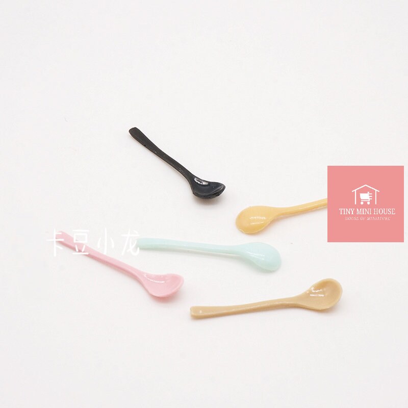 Mini Dessert Spoons (5pcs): Tiny Cooking, Dollhouse Kitchen Miniature ...
