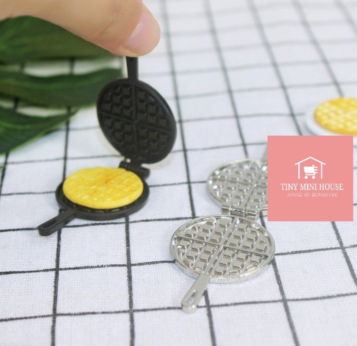 Real Mini Cooking: Mini Waffle Pan Scale 1.12 for Tiny Cooking - Etsy