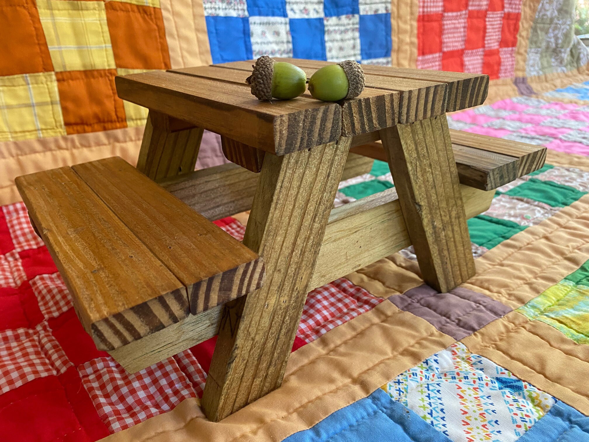 Squirrel Table / Squirrel Picnic Table / Squirrel Feeder / - Etsy