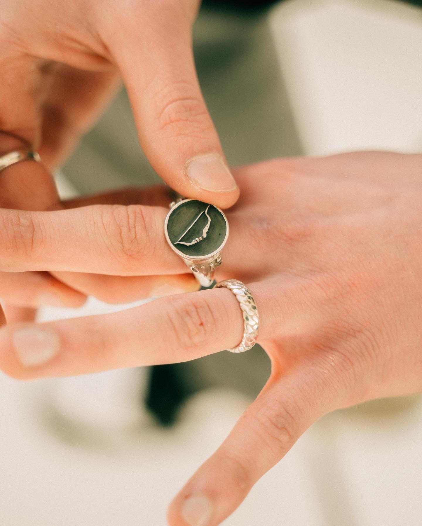 Robin Hood Champion Signet - Etsy