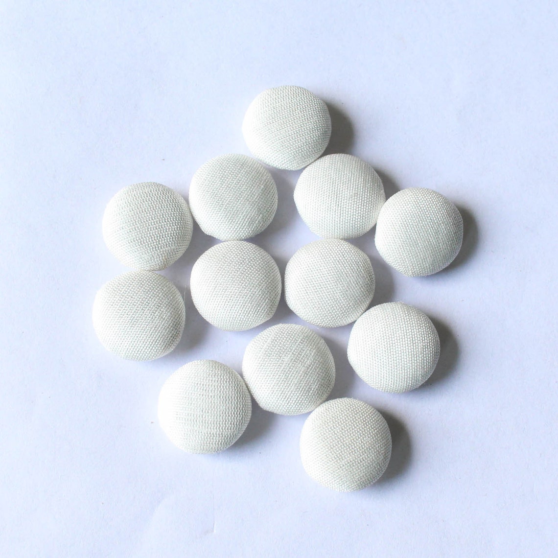 White Fabric Wrapped Button Handmade Round Plain Buttons for Sewing ...