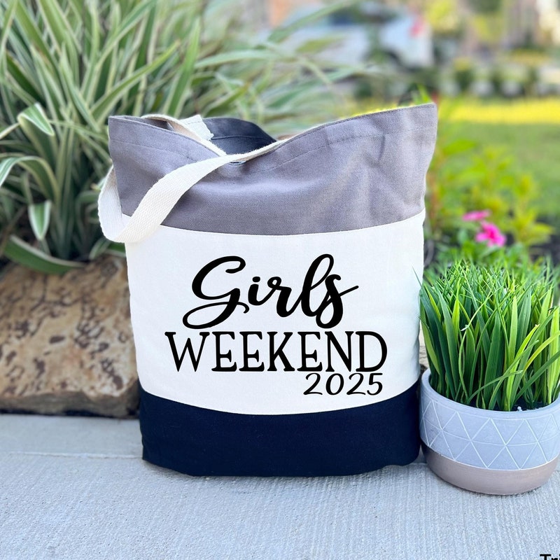 Girls Weekend Gift - 60+ Gift Ideas for 2025