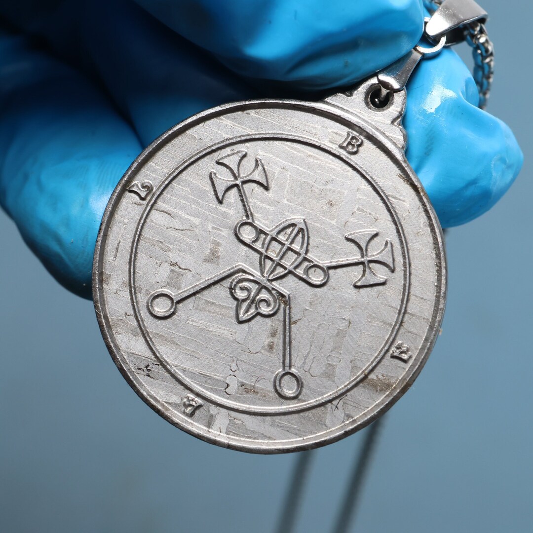 King Logo Devil Logo, Meteor Carving Devil Seal, Meteor Pendant ...