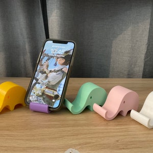 Animal Phone Stand / iPhone Stand / Elephant, Kangaroo, Giraffe / Gift ...