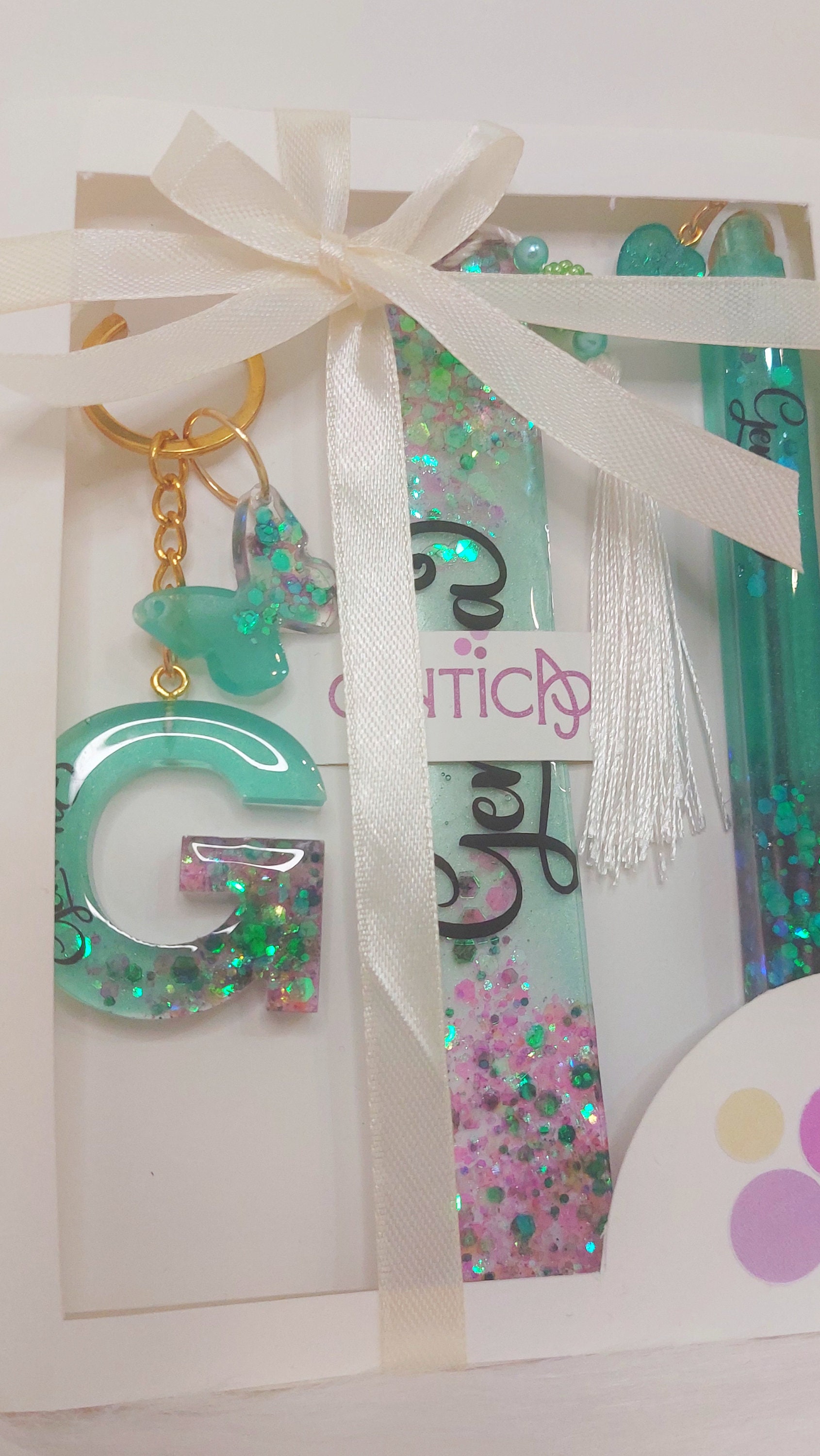 Personalized Resin Gift Set, Set of Useful Accessories, Keychain, Pen ...