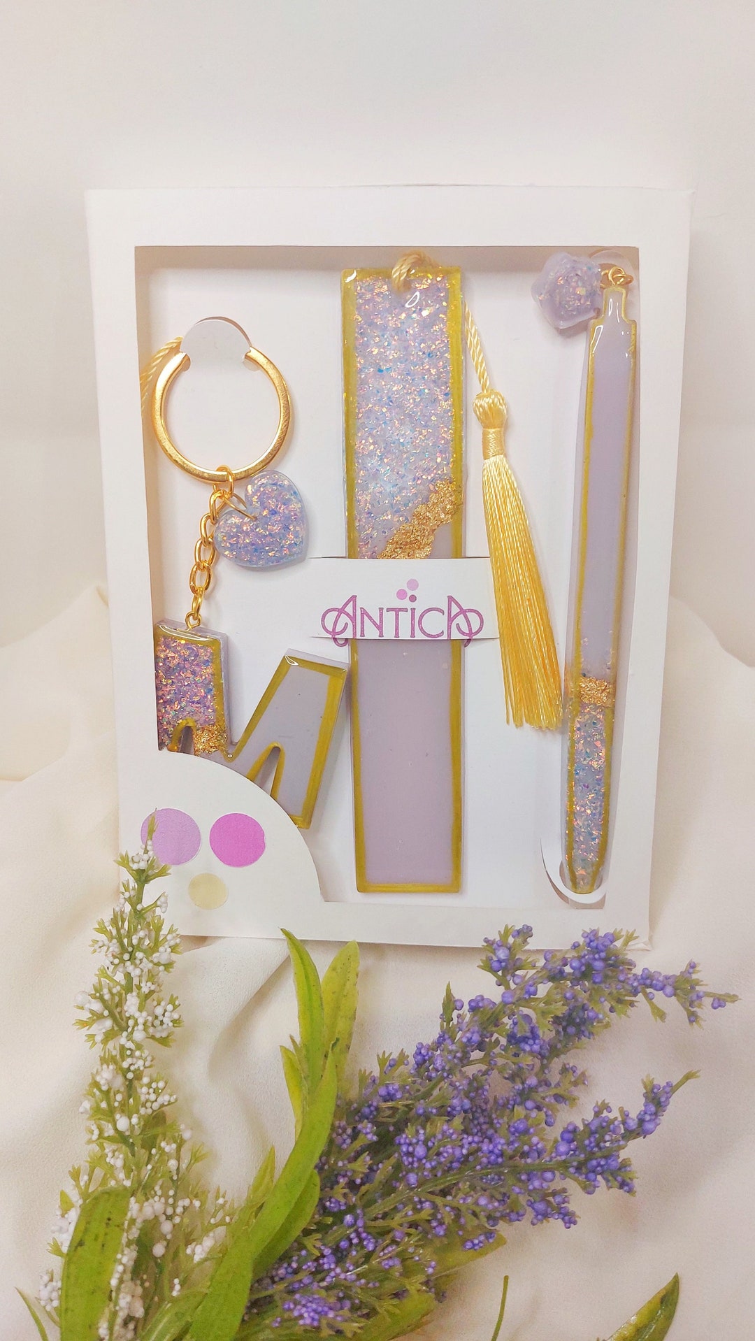 Personalized Resin Gift Box for Women, Set of Useful Accessories ...