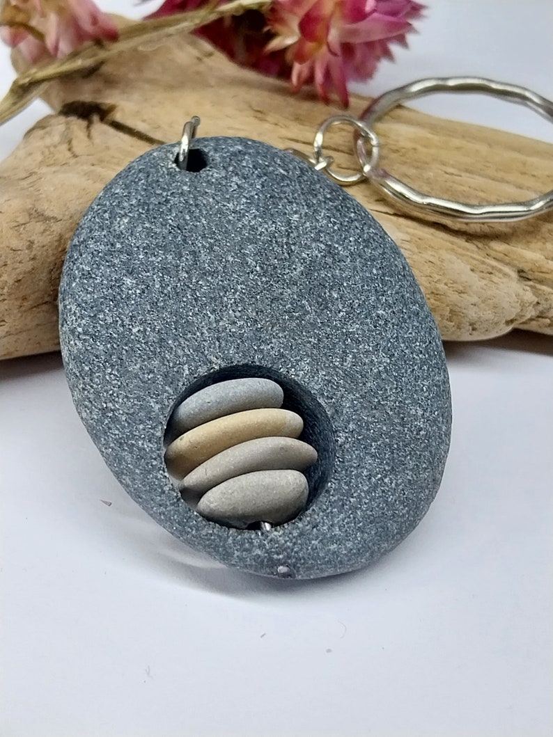 Natural Sea Stone Keychain.sea Rock Key Chain.beach Stone Key Ring ...