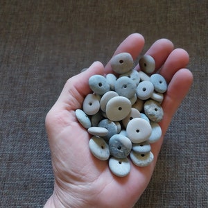 50 Pcs Center Drilled Natural Sea Stones for Craft.hole 2mm, 3mm, 4mm ...