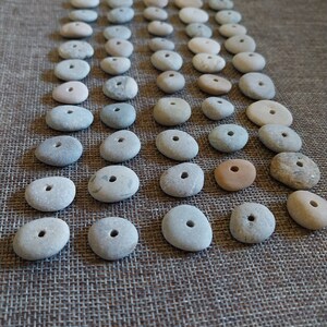 50 Pcs Center Drilled Natural Sea Stones for Craft.hole 2mm, 3mm, 4mm ...