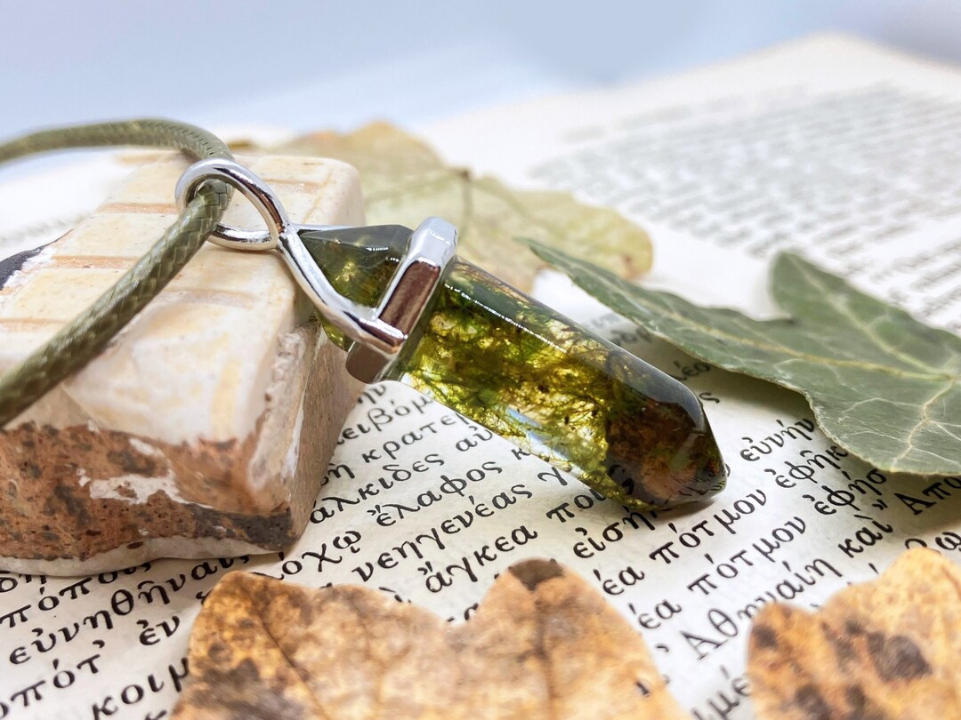 MOSS CRYSTAL NECKLACE, Crystal Pendant, Real Moss Jewelry Terrarium ...