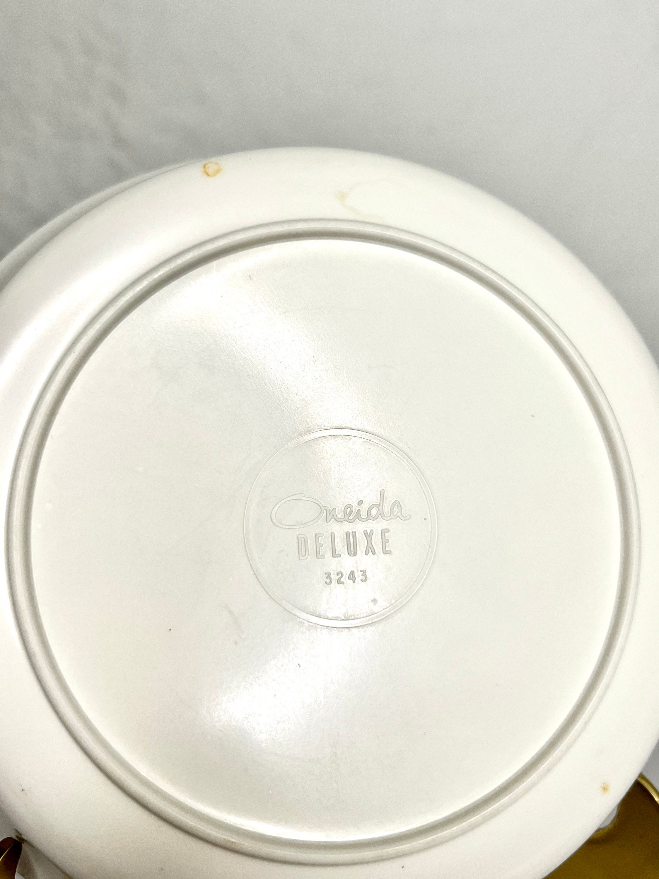 Goldilocks and the Three Bears Oneida Deluxe Vintage Melamine Cereal or ...