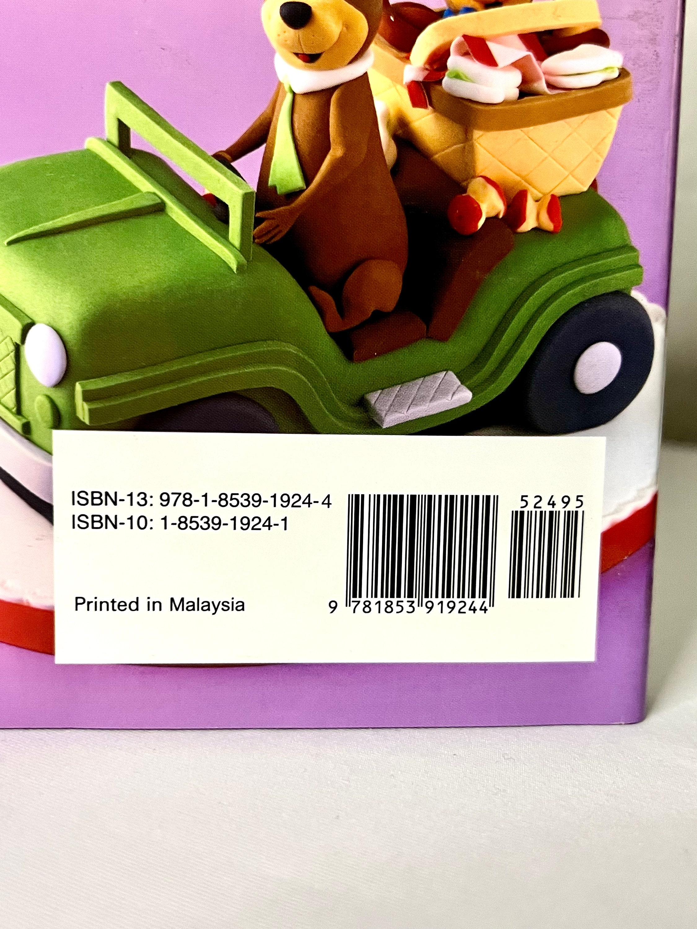 Cartoon Cakes Decorating Baking Cookbook by Cartoon Network, Warner ...