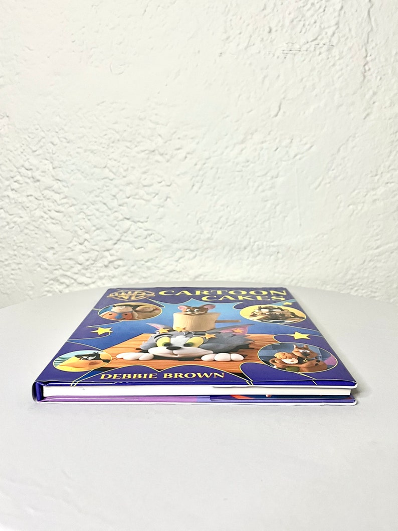Cartoon Cakes Decorating Baking Cookbook by Cartoon Network, Warner ...