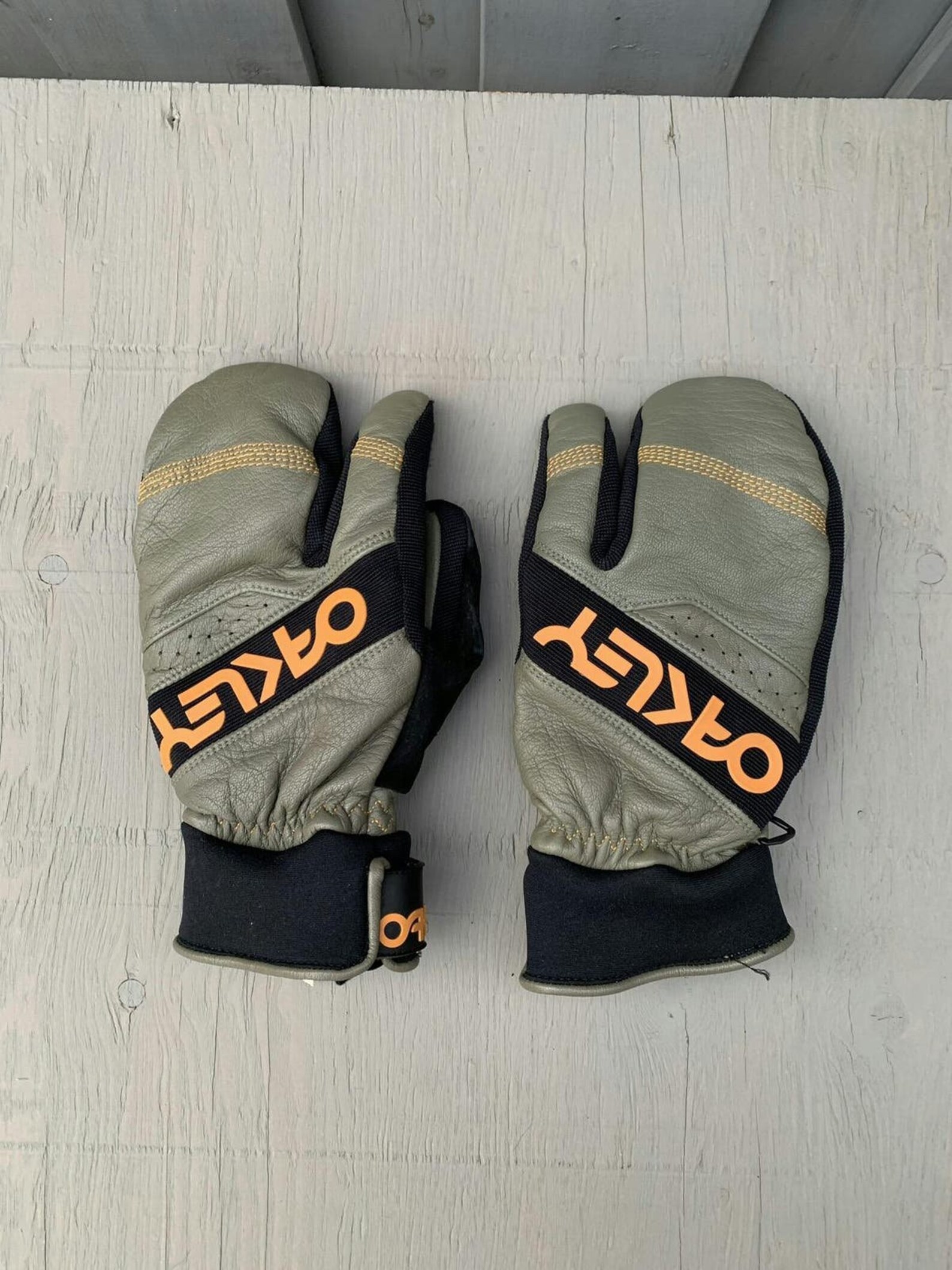 Vintage Oakley Mittens Tabi Trigger Mitt Winter Software 90s 1990s ...