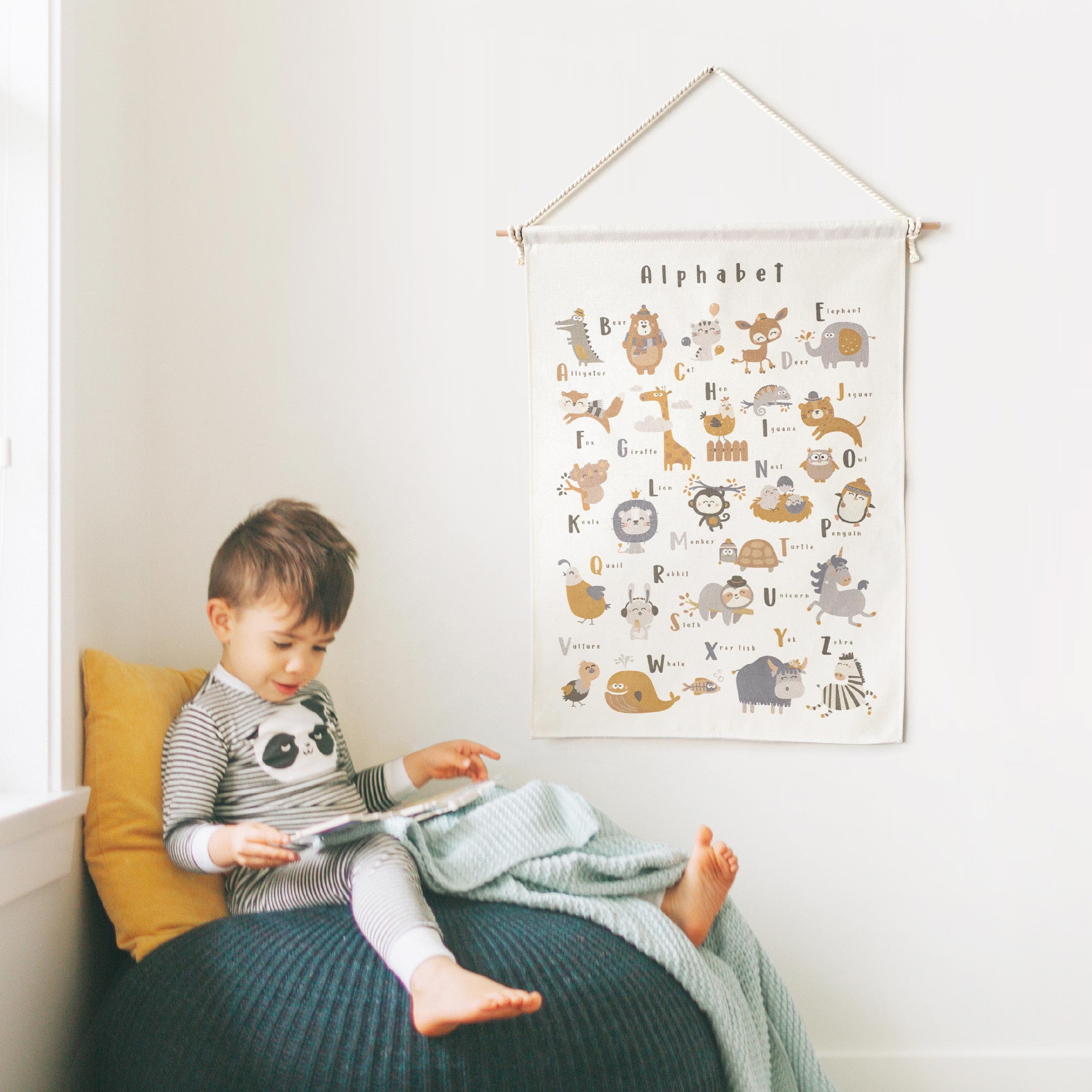 English Alphabet Wall Tapestry, Natural Cotton Woven Wall Hanging ...