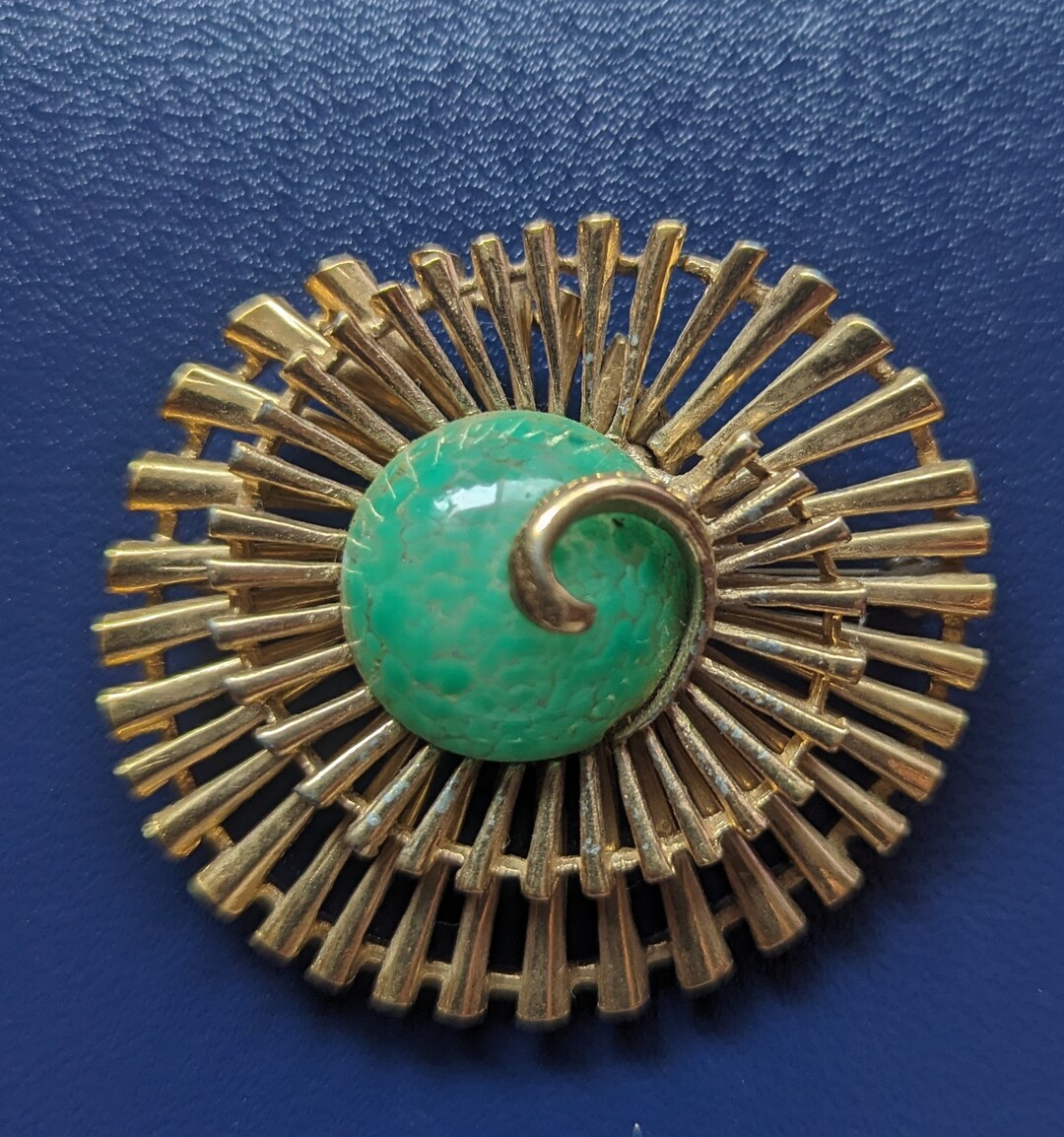 Large Unique Retro Green and Gold Colored Unsigned Brooch - Etsy