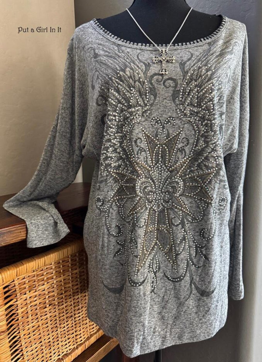 New Vocal Apparel Womens Embellished Crystal Gray Fleur De Lis Angel ...
