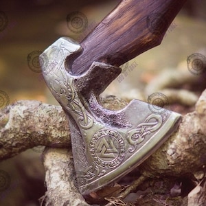 Engraved Viking Battle Axe: Handmade Carbon Steel Ragnar Axe With ...