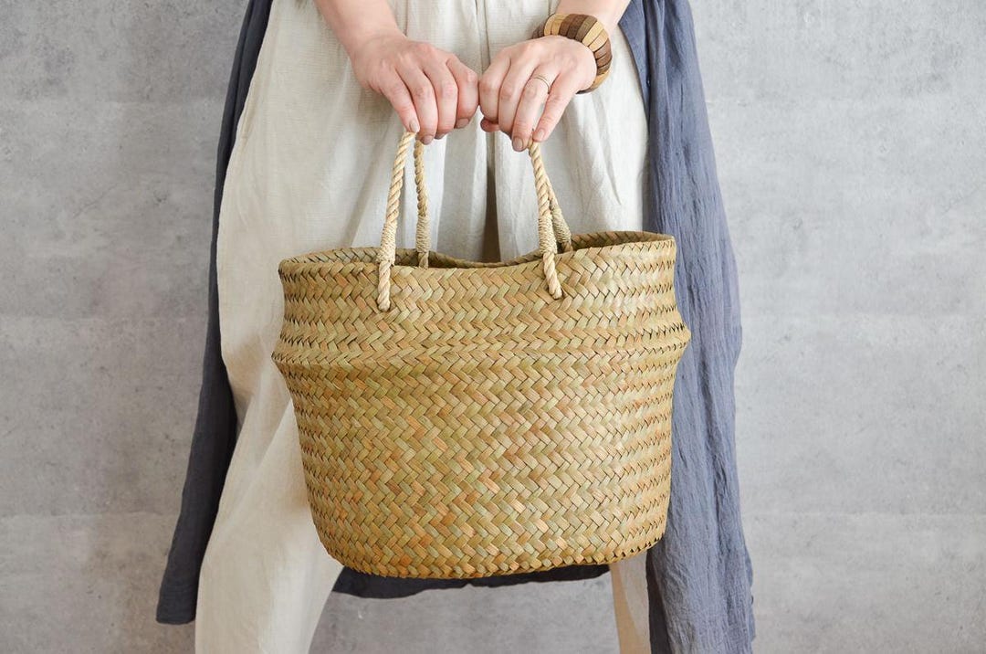 Woven Grass Tote Bag for Everyday Use Thai Foldable Round Handbag - Etsy