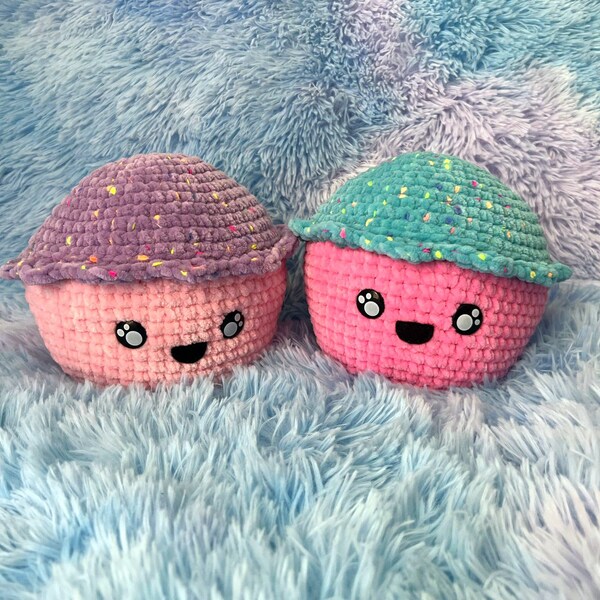 Cupcake Plushie - Etsy