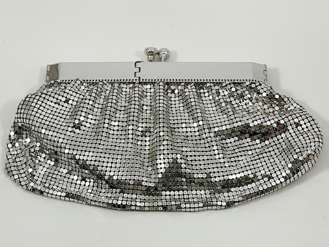 1950s Silver Duramesh Hinged-clasp Clutch - Etsy