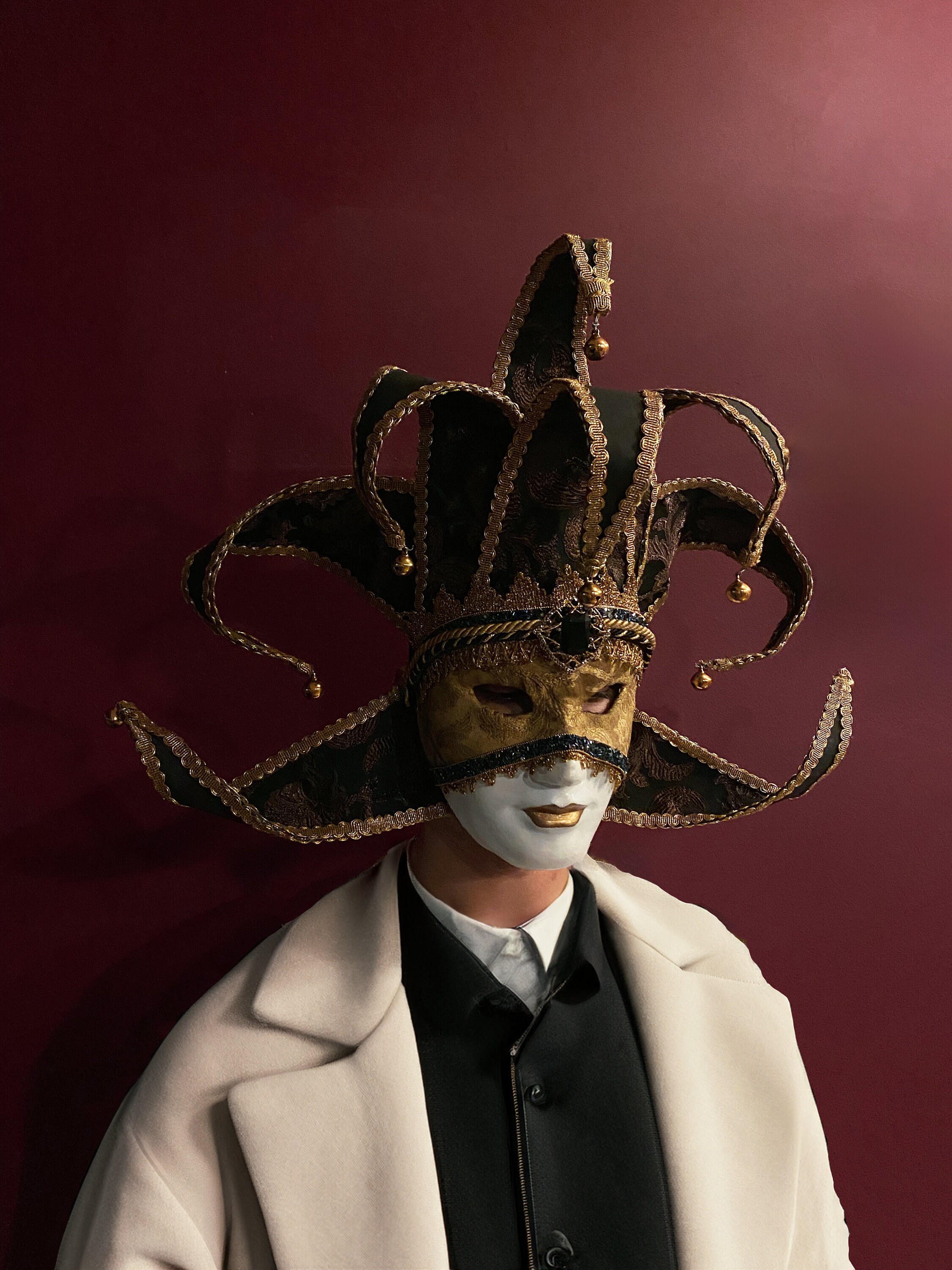 Black and Gold Luxury Jester Mask Venetian Mask Luxurious Fabric Mask ...