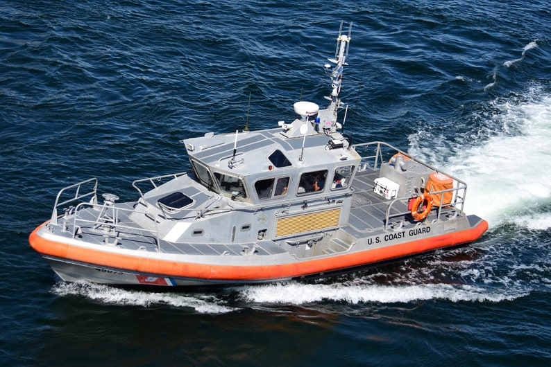 US Coast Guard 45 FT Response Boat - Etsy