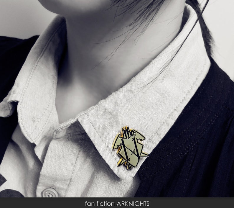 Arknights Collar Pin Nearl Family Crest Collar Pin High - Etsy