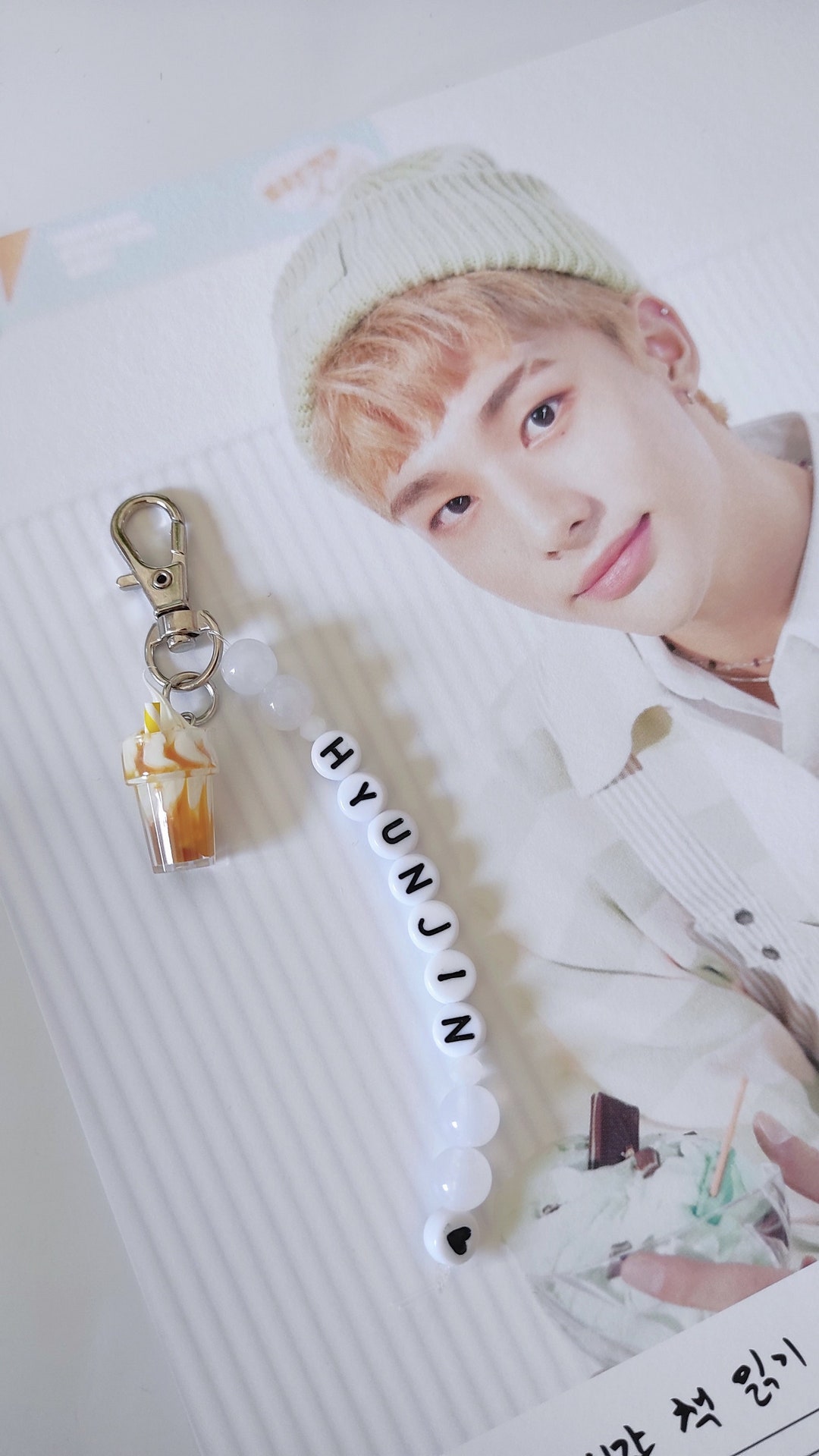 Hyunjin Stray Kids Keychain - Etsy UK