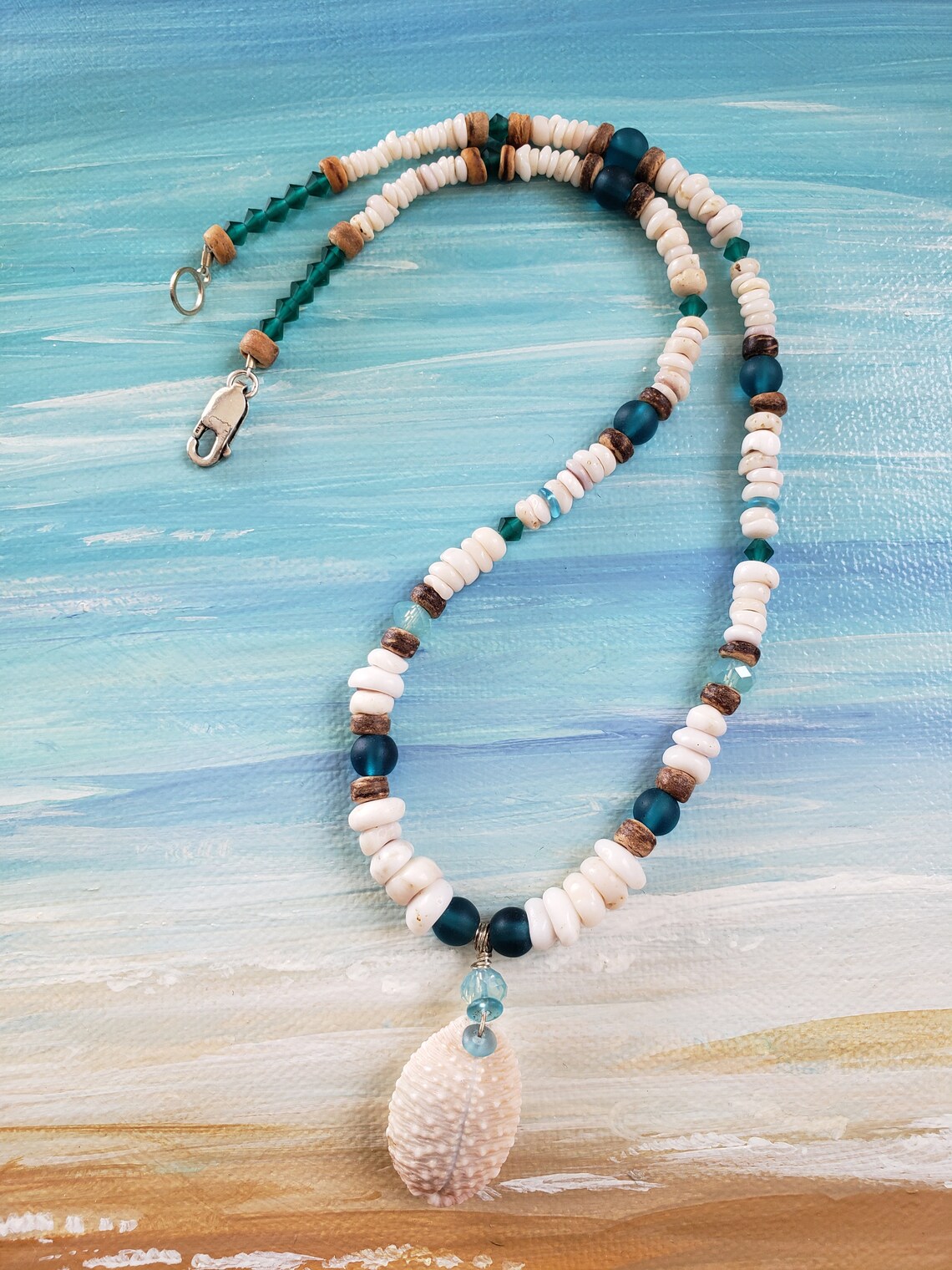 Hawaiian Cowrie and Puka Shell Necklace - Etsy