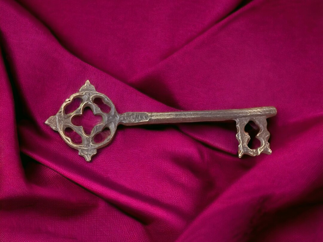 Solid Brass Skeleton Key, Decorative Skeleton Key Wall Art, New Favors ...