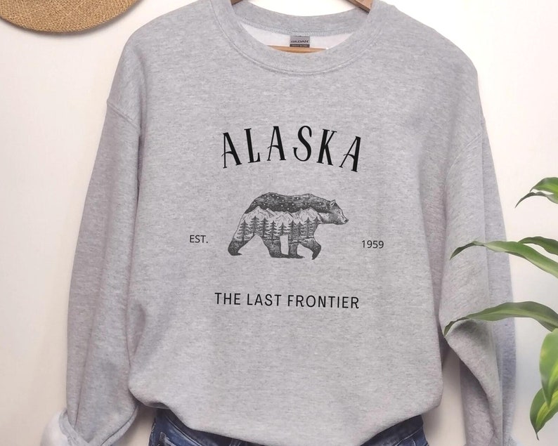 Vintage Alaska Sweatshirt | Alaska Sweatshirt, Alaska Sweater, Polar ...
