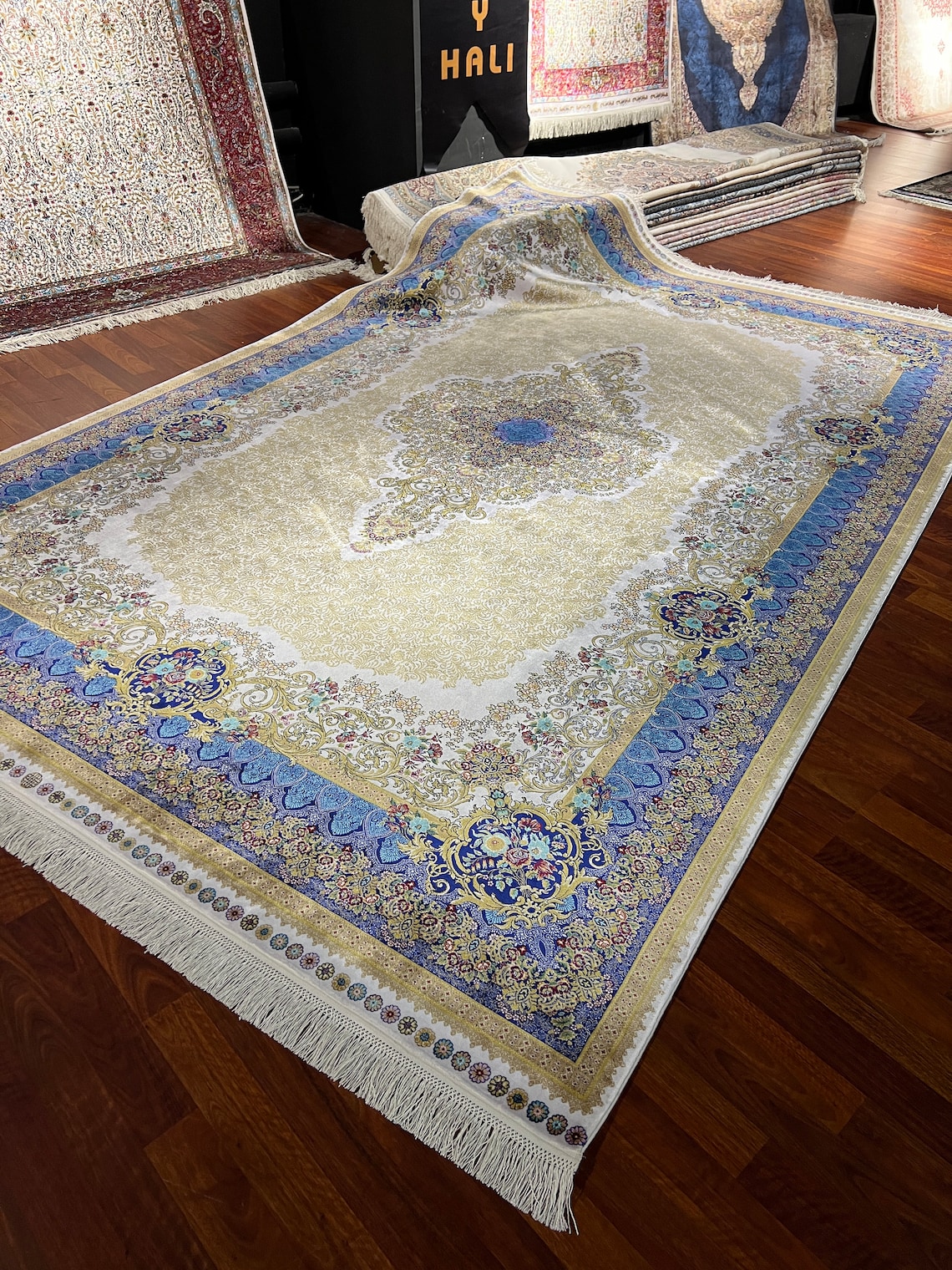 Blue Beige Persian Silk Rug, 7X10 Ft Luxury Silk Rug, Authentic Pattern ...