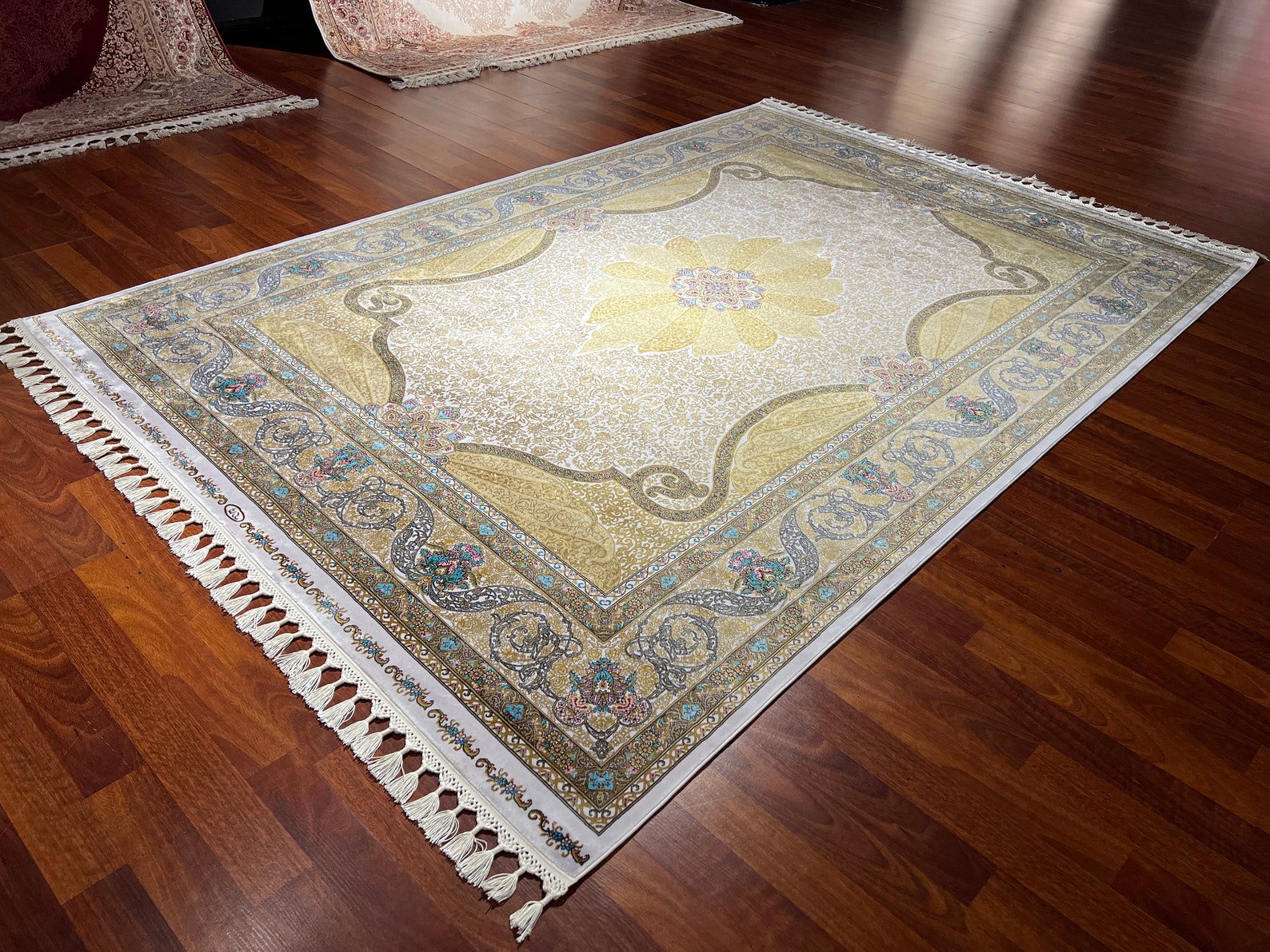 Premium Persian Design Silk Rug, 5x8ft Luxury Silk Rug Authentic Rug ...