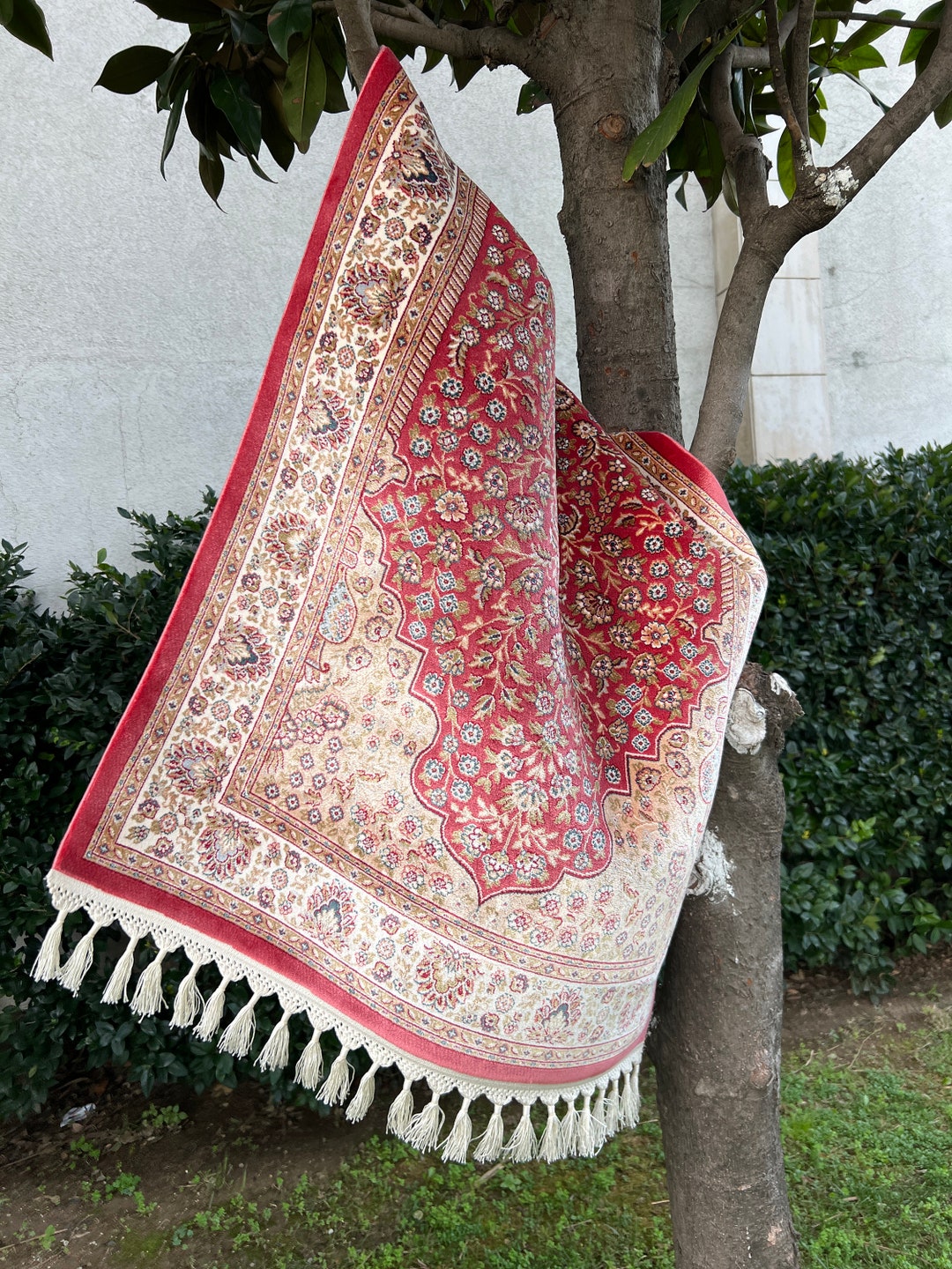 2.74 X 4.12 Red Beige Silk Prayer Mat, Luxury Muslim Prayer Rug ...