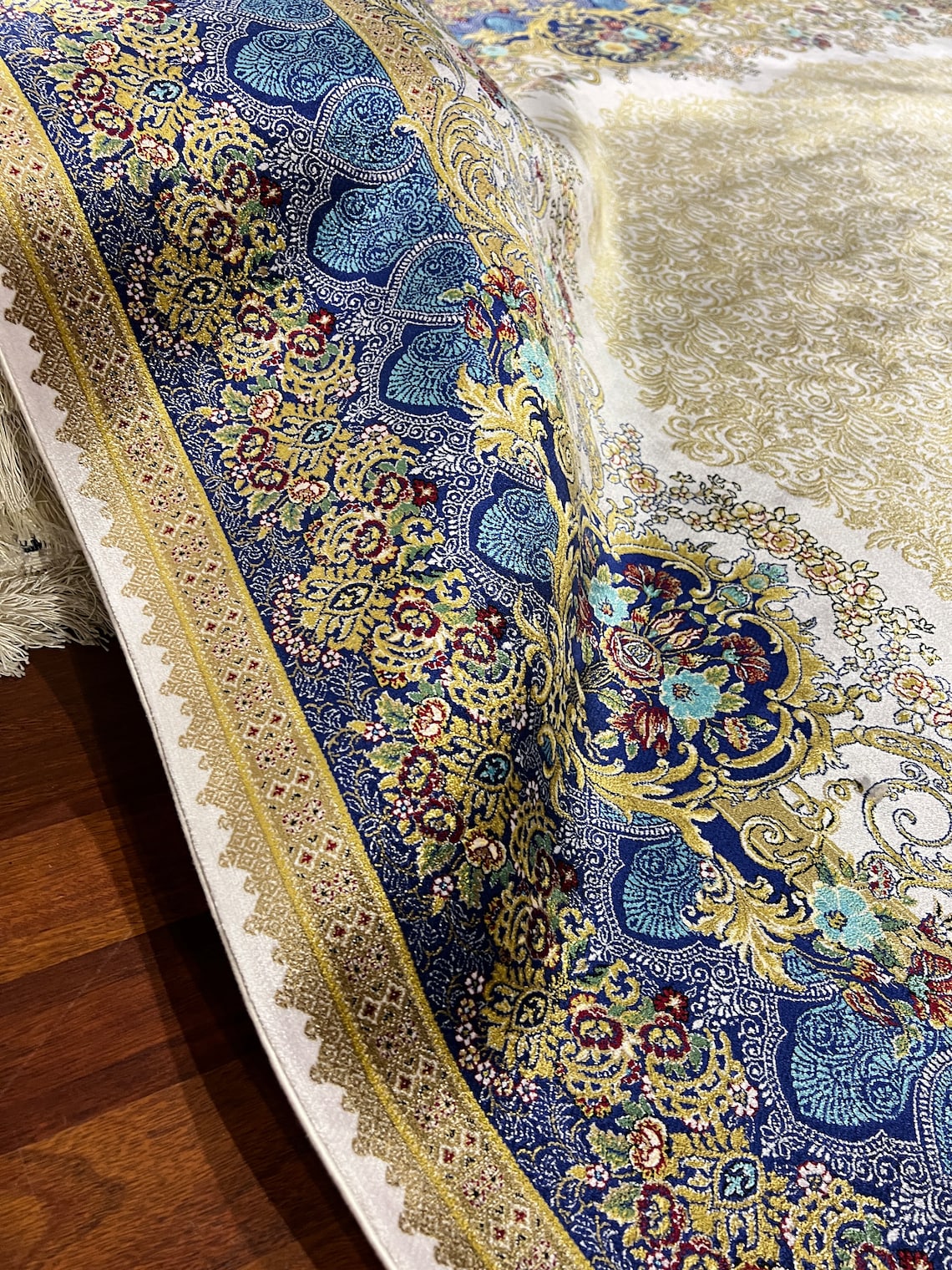 Blue Beige Persian Silk Rug, 7X10 Ft Luxury Silk Rug, Authentic Pattern ...