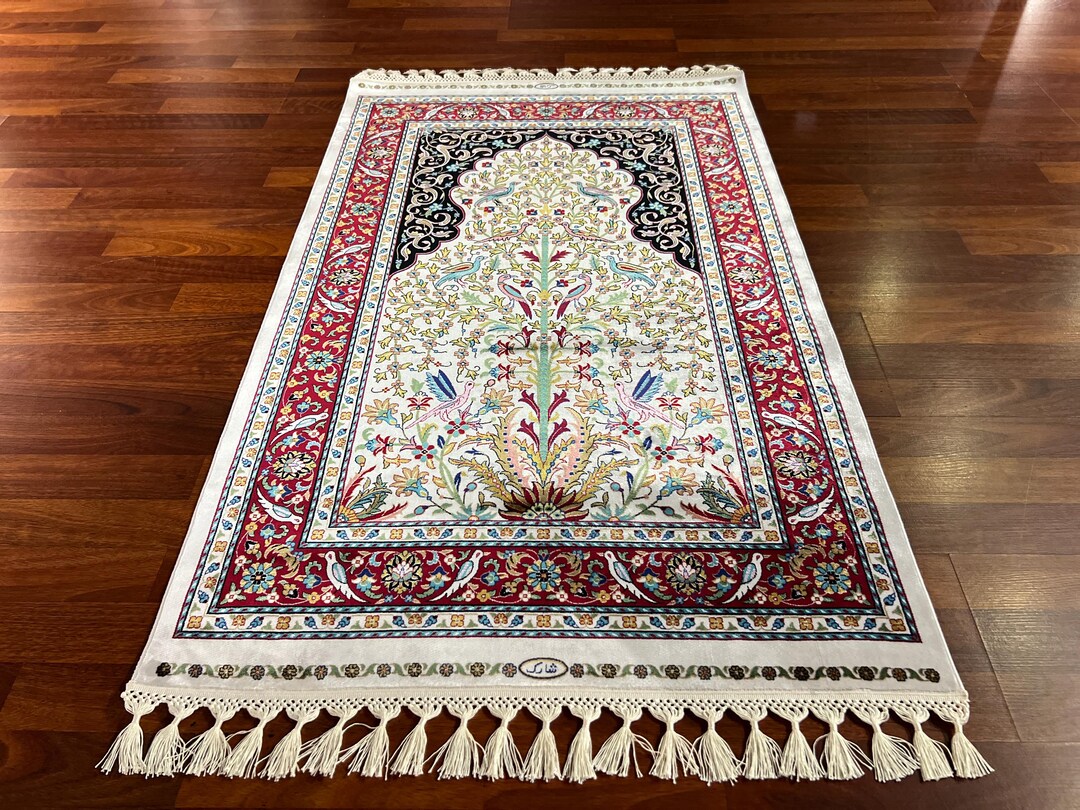 Red Rectangle Sejjadeh, Islamic Silk Prayer Mat, Luxury Muslim Prayer ...