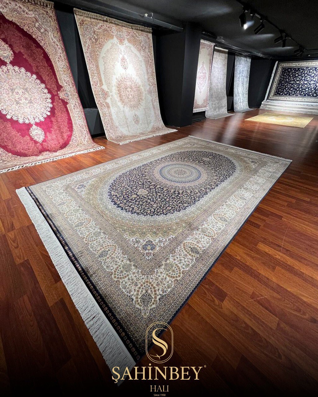 5x8ft Navy Blue Cream Silk Rug, Living Room Rug, Palace Silk Rug ...