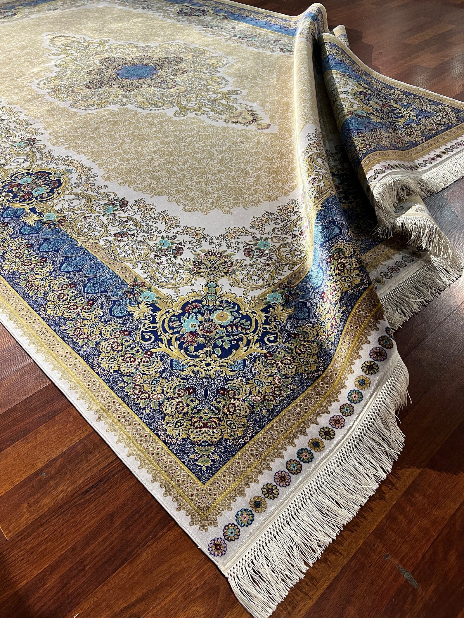 Blue Beige Persian Silk Rug, 7X10 Ft Luxury Silk Rug, Authentic Pattern ...