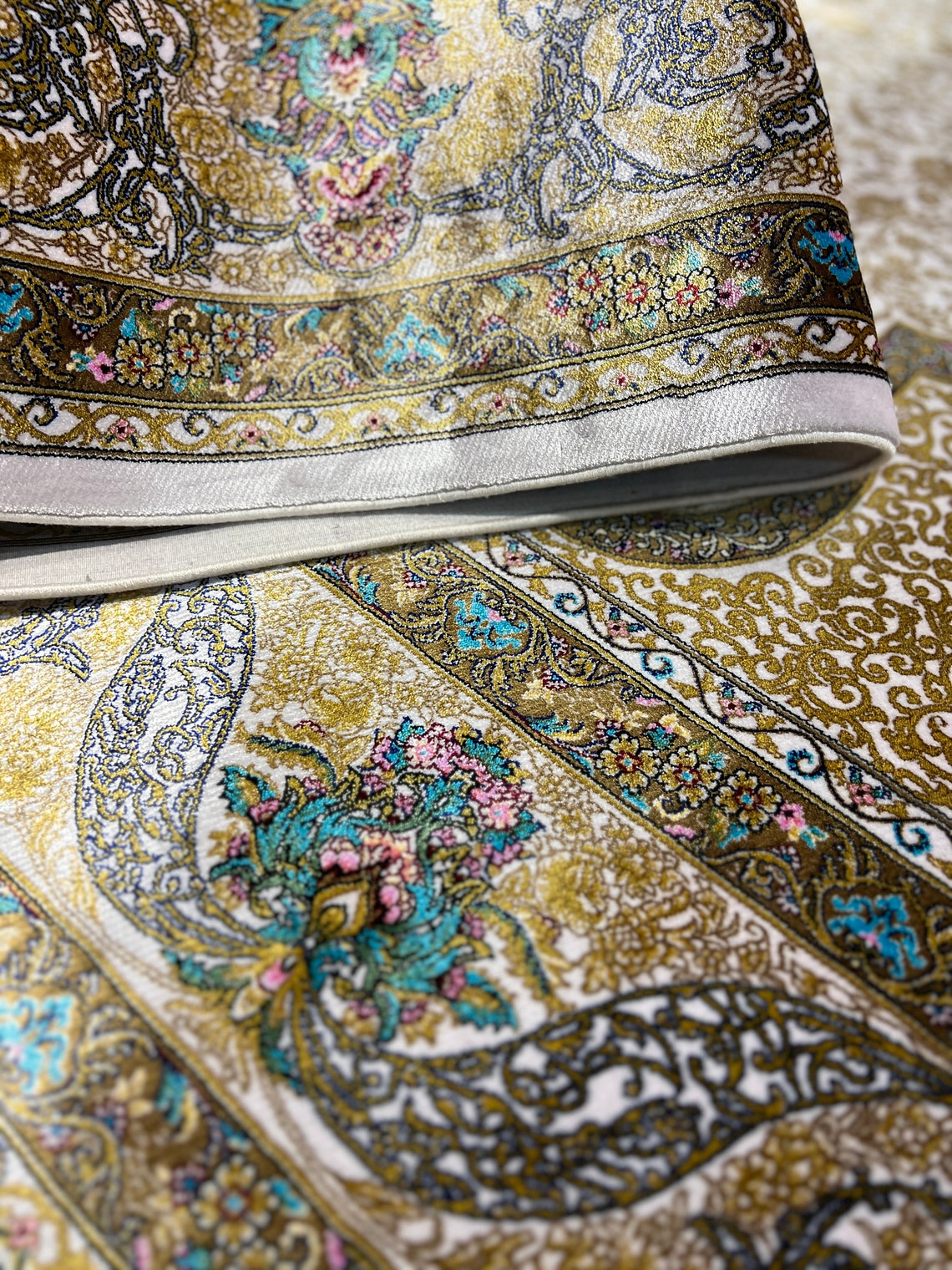 Premium Persian Design Silk Rug, 5x8ft Luxury Silk Rug Authentic Rug ...