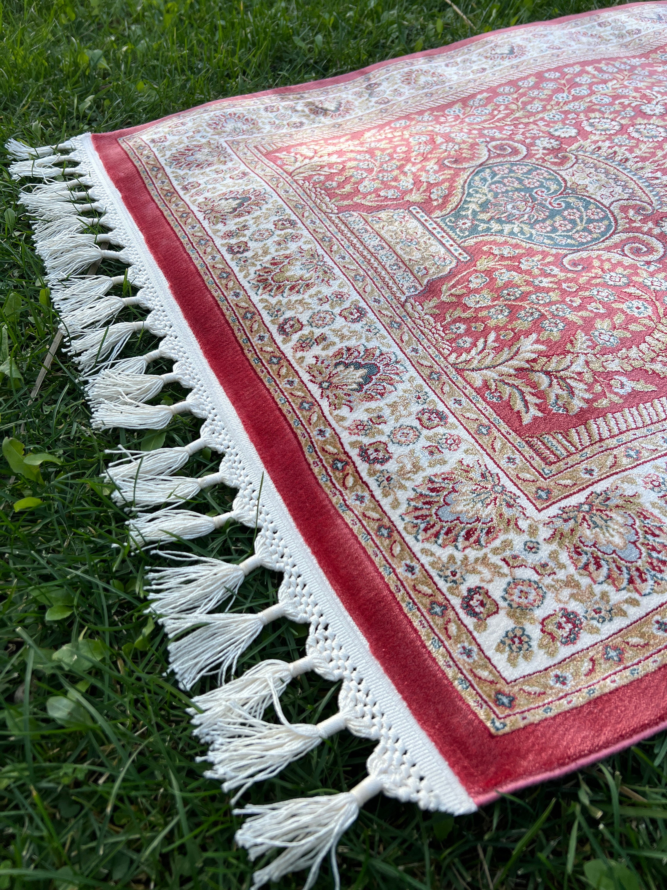 2.74 X 4.12 Red Beige Silk Prayer Mat, Luxury Muslim Prayer Rug ...