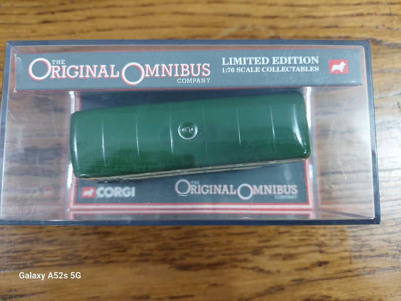 Corgi Omnibus 1/7 Scale 40901 MCW Orion BMMO Chesterfield Transport - Etsy