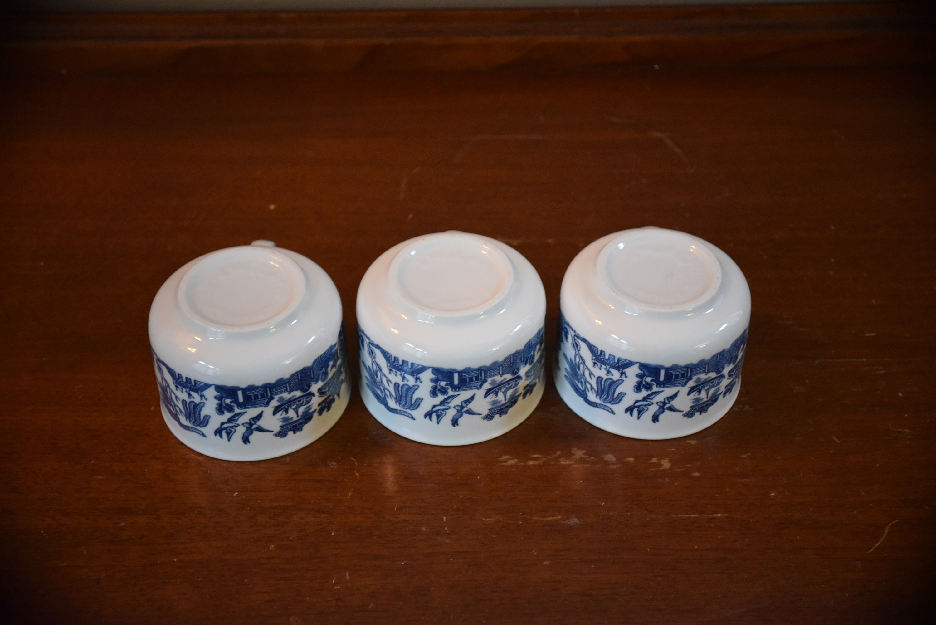 3 Churchill Pottery Blue Willow Large Mugs 7floz. in Excellent - Etsy