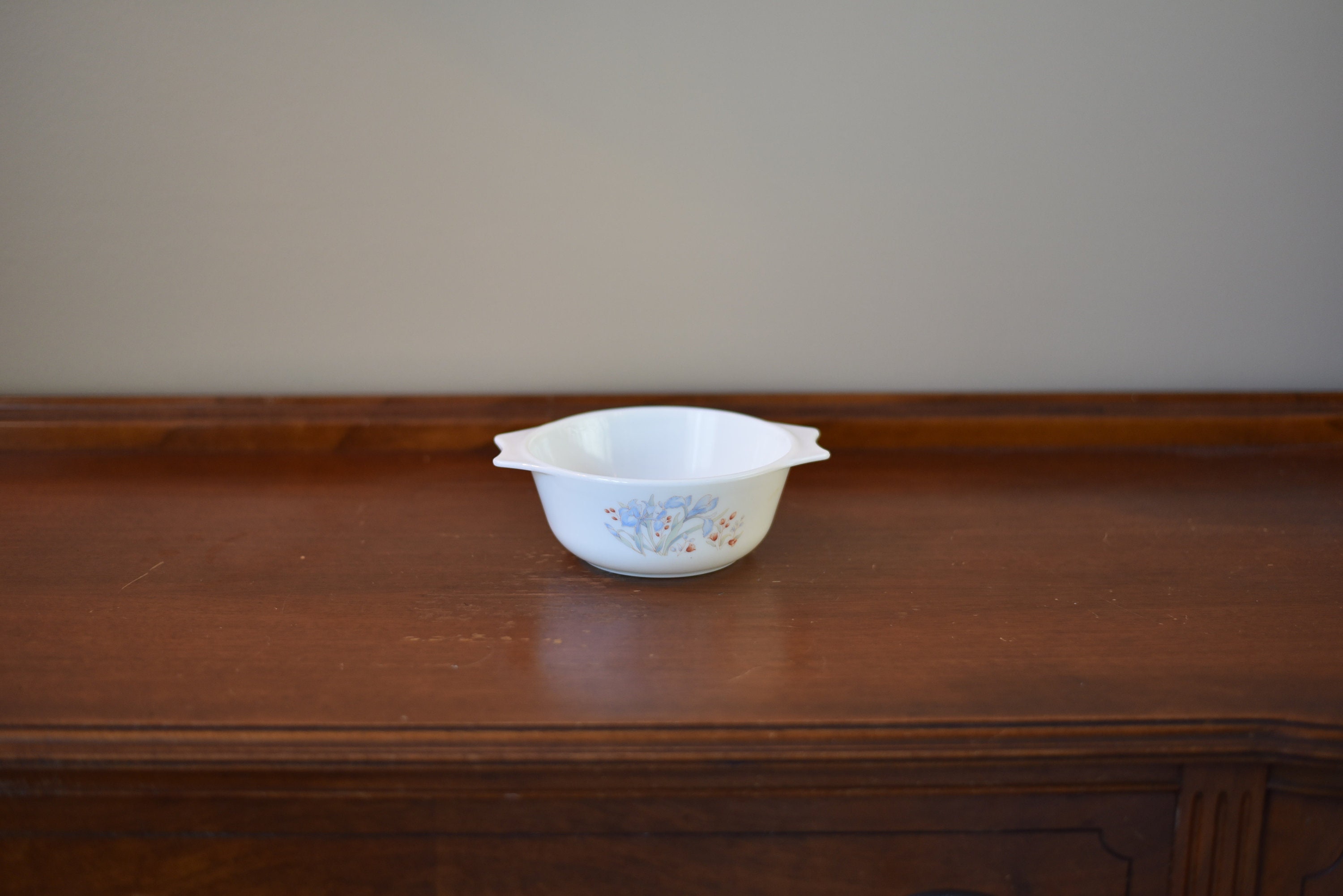 Vintage Pyrex Blue Iris 8 Casserole W/ Handles Made in England - Etsy