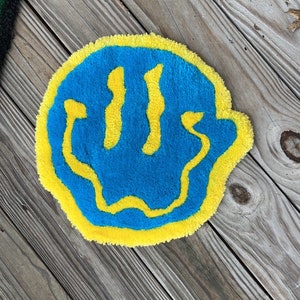 Trippy Smiley Face Rug - Etsy