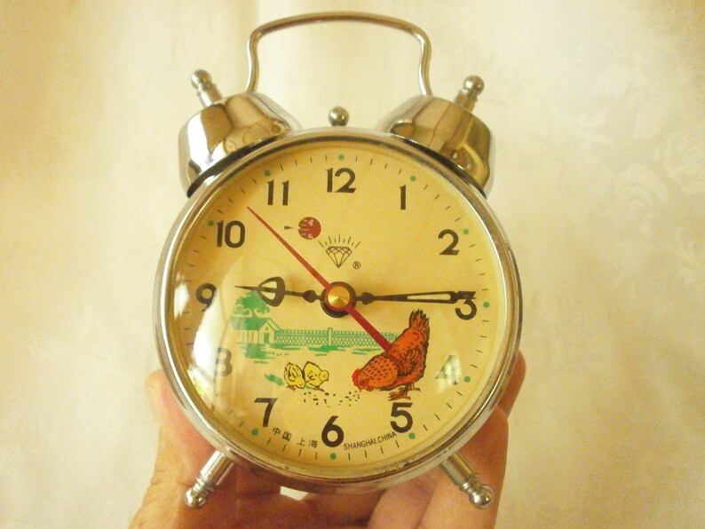 Vintage Old Alarm Clock Animated Pecking Chicken &baby Chicks Wind up ...