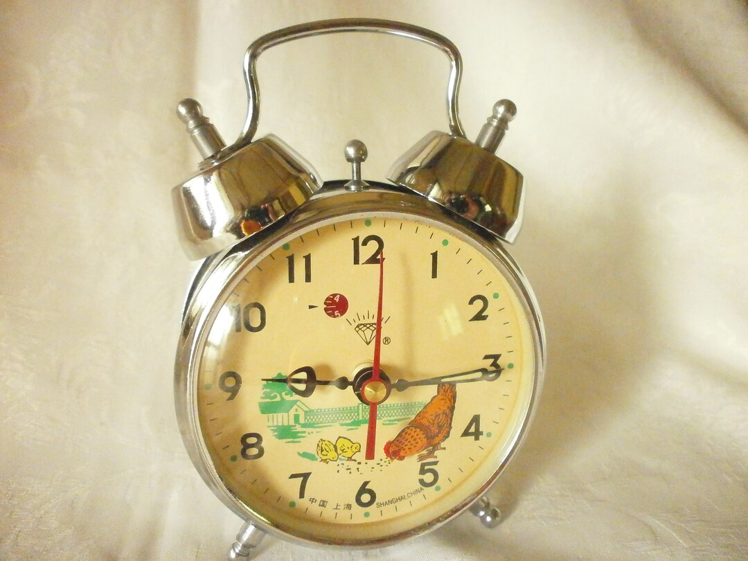 Vintage Old Alarm Clock Animated Pecking Chicken &baby Chicks Wind up ...