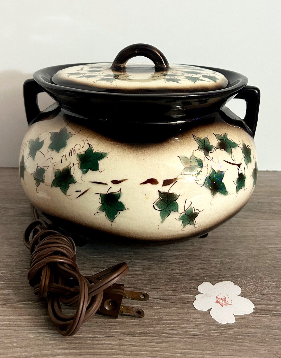 Vintage Mid-century Pot-shaped Portable Plug in Lamp W/top & Vintage UL ...