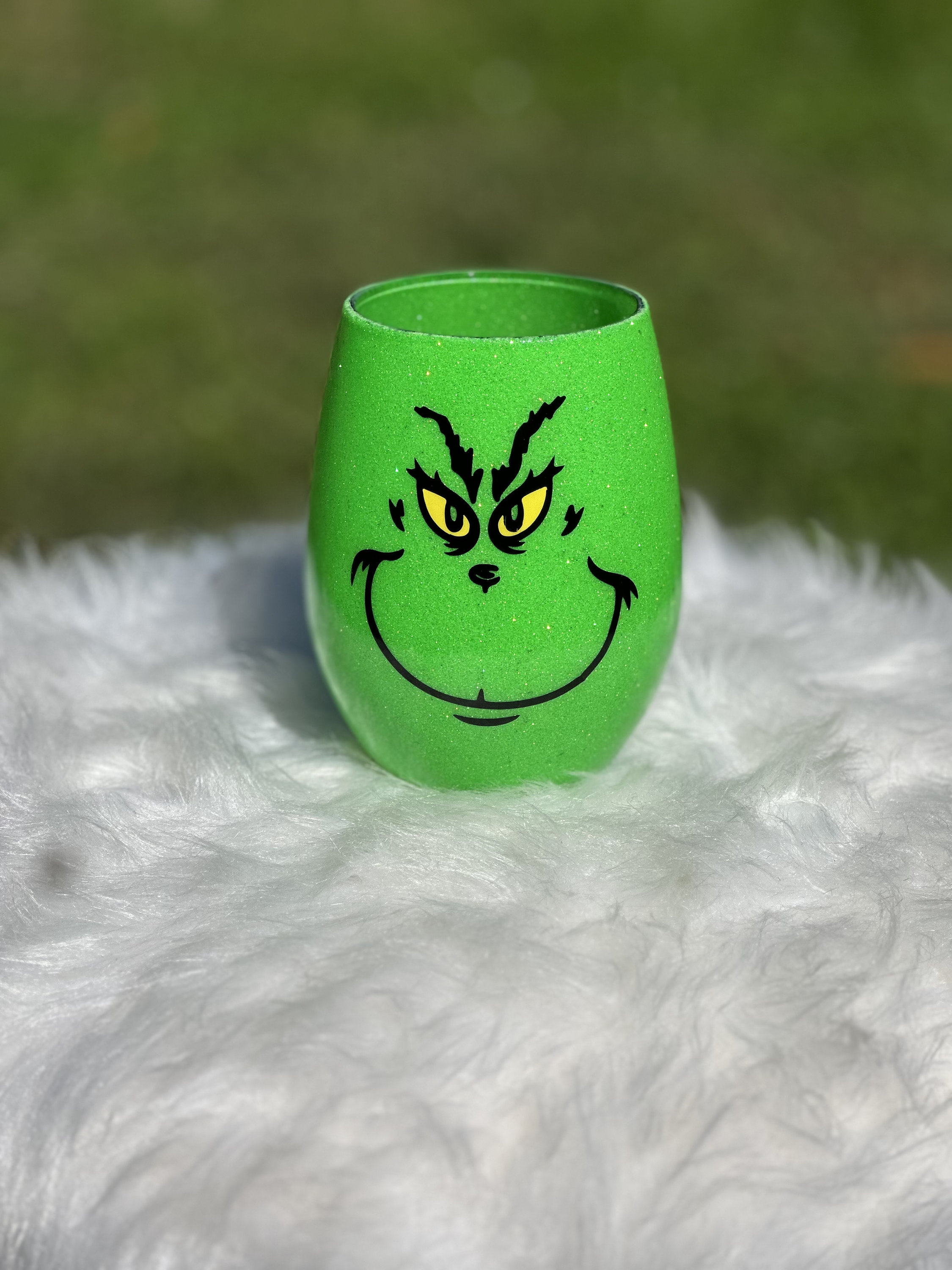 The Grinch Wine Glass - Etsy Canada