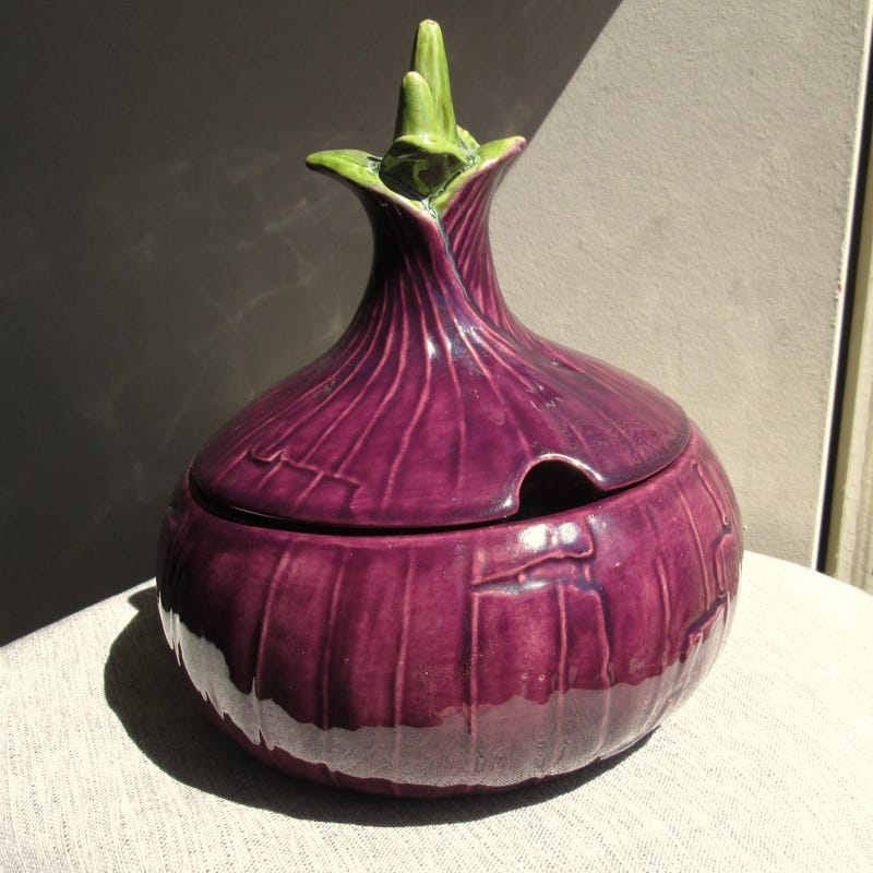 Ceramic Onion Jar - Etsy